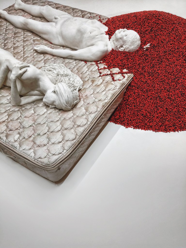 Ángel griego que lejos está de casa – Human experience